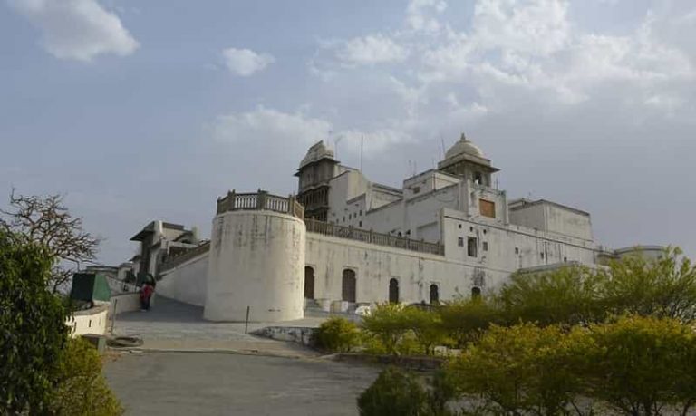 Monsoon (Sajjangarh) Palace, Udaipur - History, Architecture, Timing