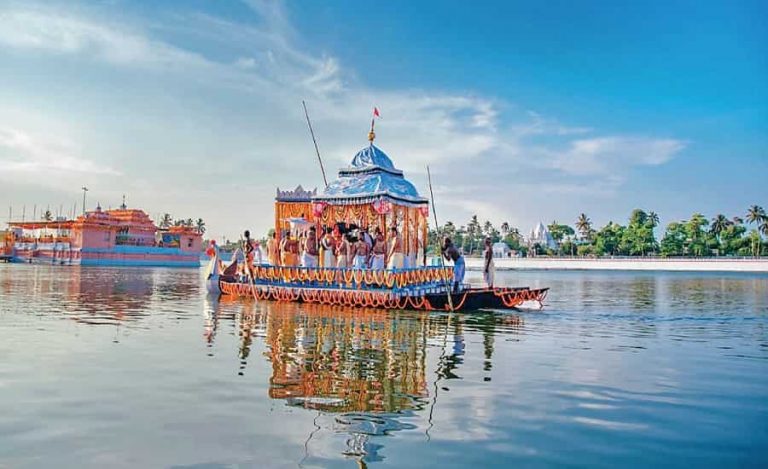 Top 09 Must visit places in Puri, Orissa - Travel Tour Guru